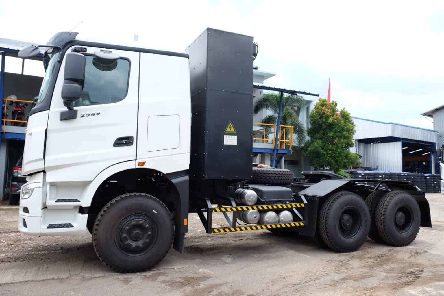 BeiBen Pure Electric Tractor - PT Nusatama Berkah Tbk